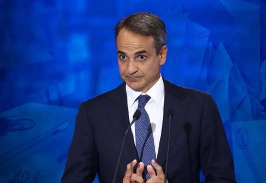 Πανηγυρικός πολυαρχιερατικός Εσπερινός της Αγίας Τριάδος στον Ι.Ν ...